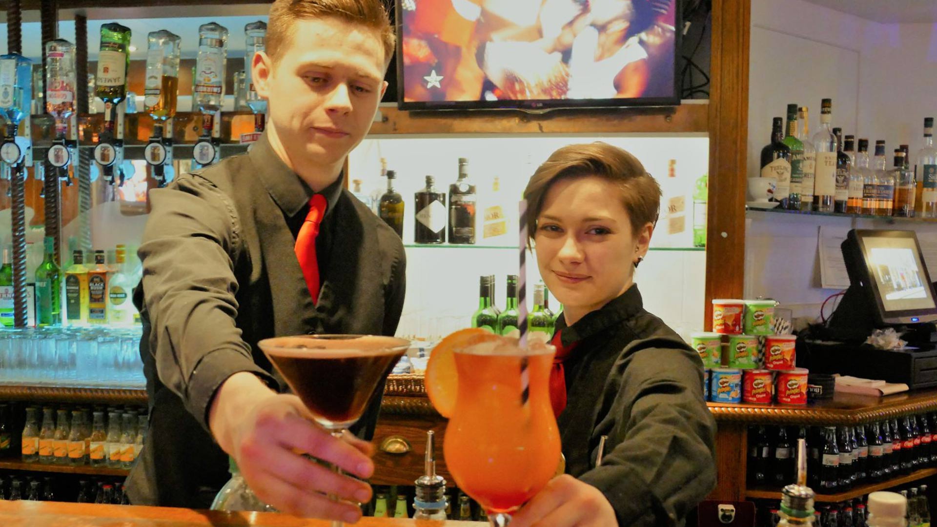 The Central Bar | Pubs In Donegal Town | Central Hotel Donegal